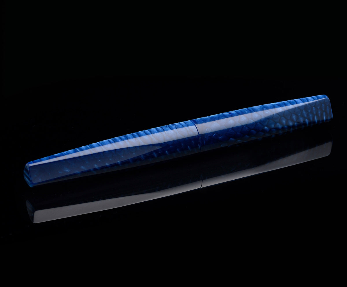 Essenza poliedrica Juma dragon skin Blue – leonardopen